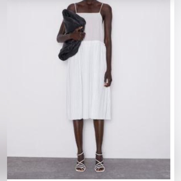 Zara | Dresses | Zara Pleated Contrasting Dress | Poshmark